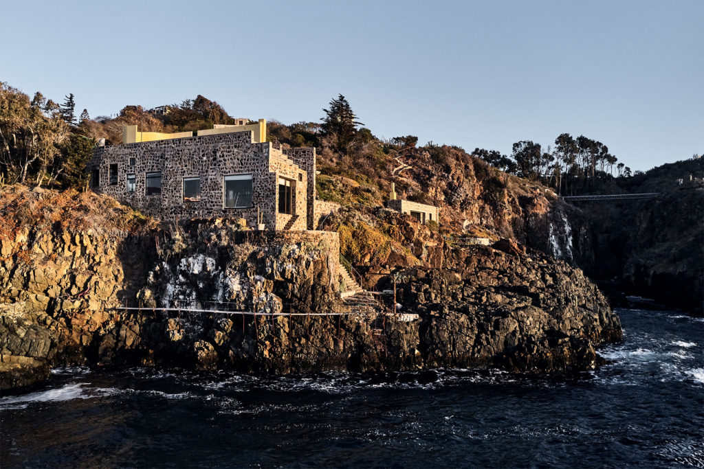Materia - CASA LOS VILOS, POETIC ARCHITECTURE ON THE COAST OF CHILE